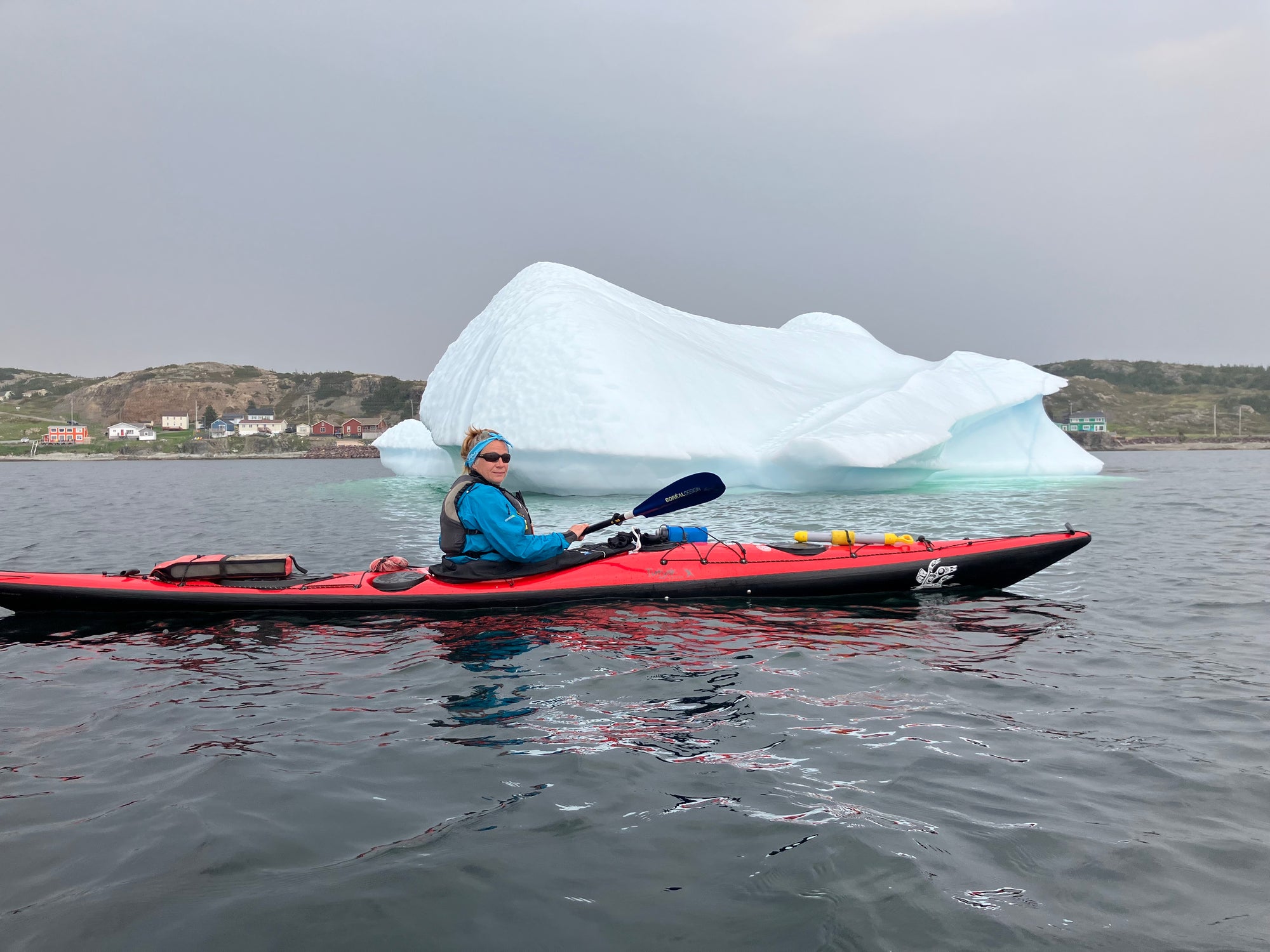 Kayak de mer en carbone et en fibre de verre fabriqué au Québec ...